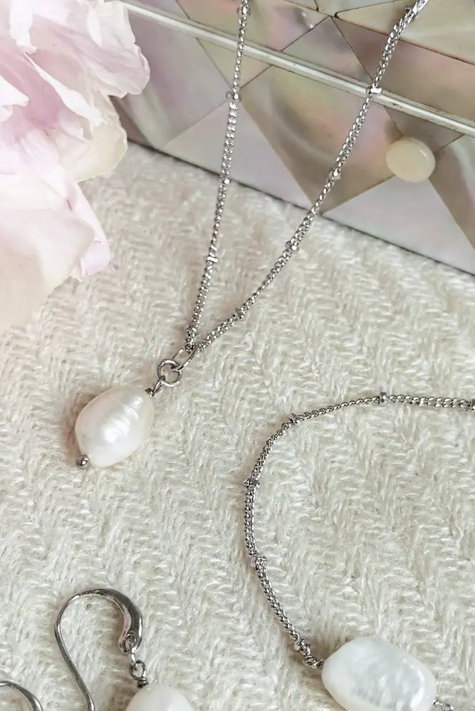 Ivory & Co. Saint Lucia Pearl Pendant Necklace